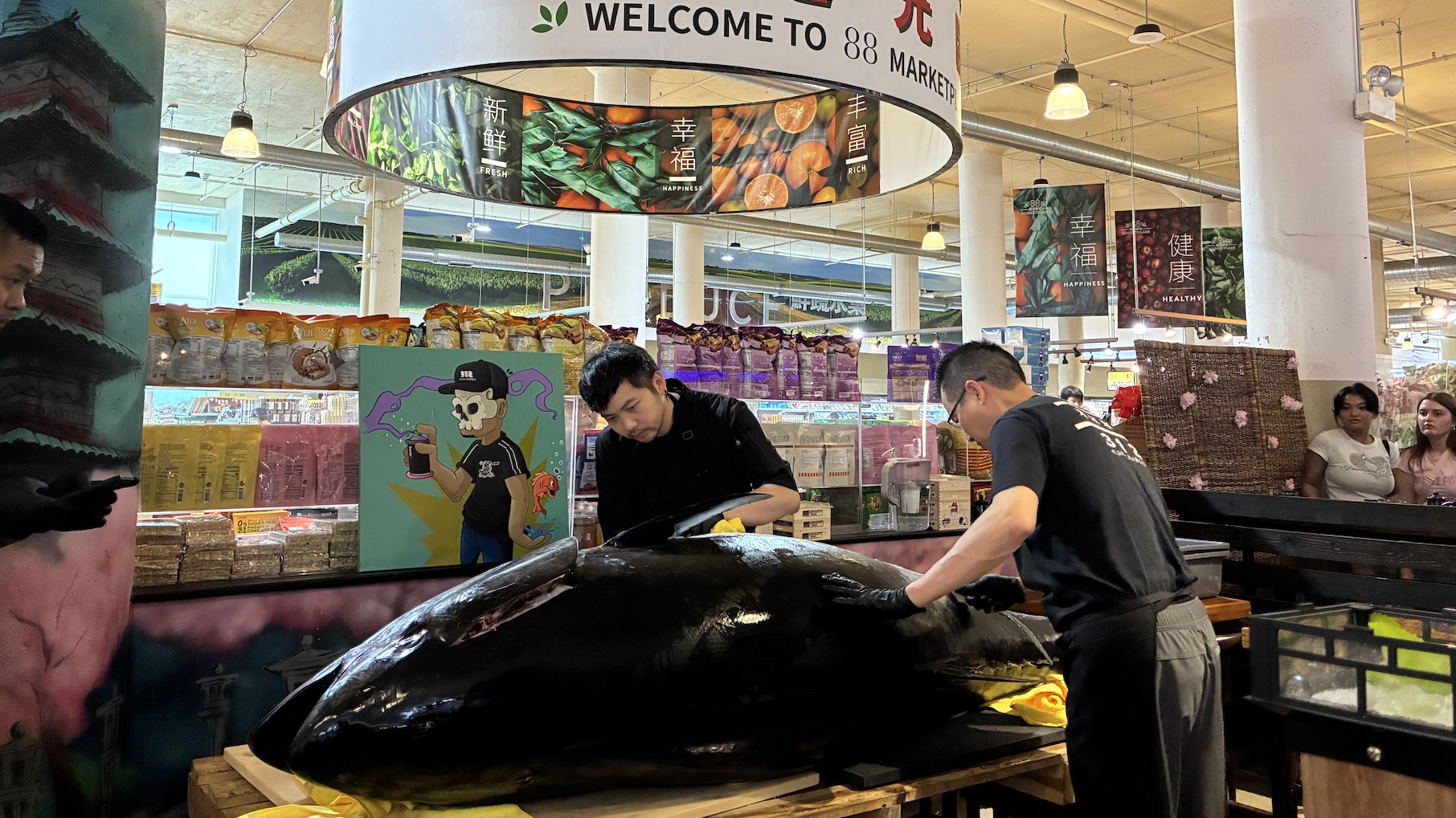 A Grocery Store-Adjacent Sushi Bar Isn’t Where You’d Expect to Find ...
