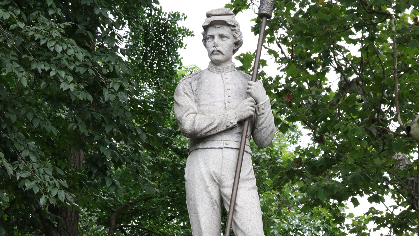 Standing Soldiers | WTTW Chicago