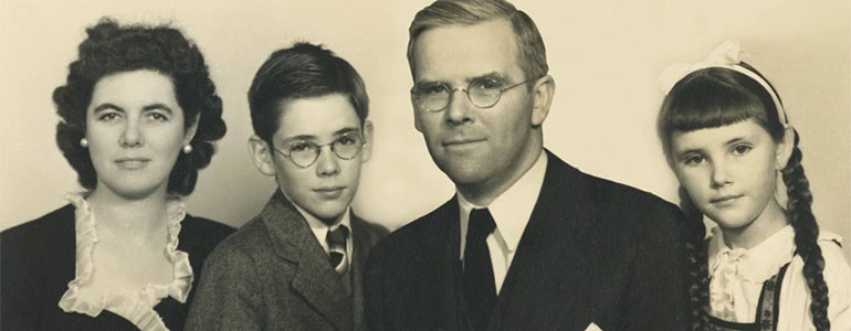 WTTW Screening, Book Signing, and Panel Discussion: Defying the Nazis ...