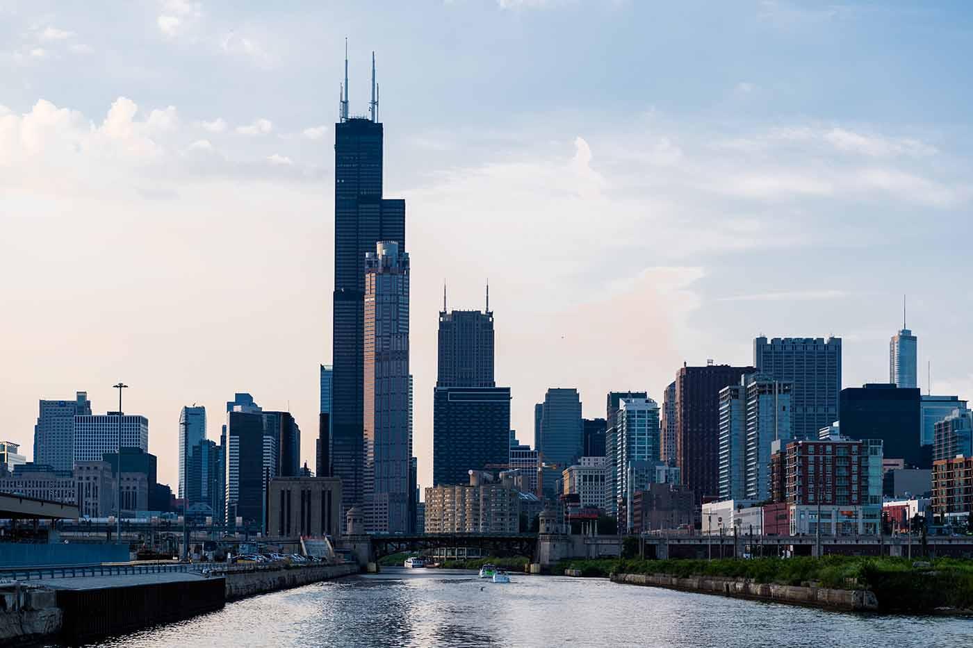 Explore the Chicago River with Geoffrey Baer | WTTW Chicago