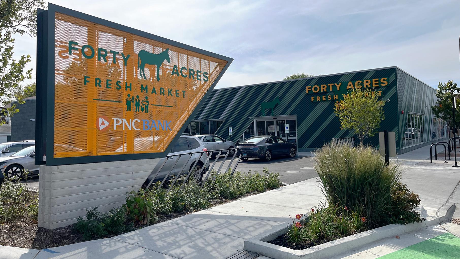 A New Independent Grocery Store Brings Fresh Produce and Good Vibes to Austin | WTTW Chicago